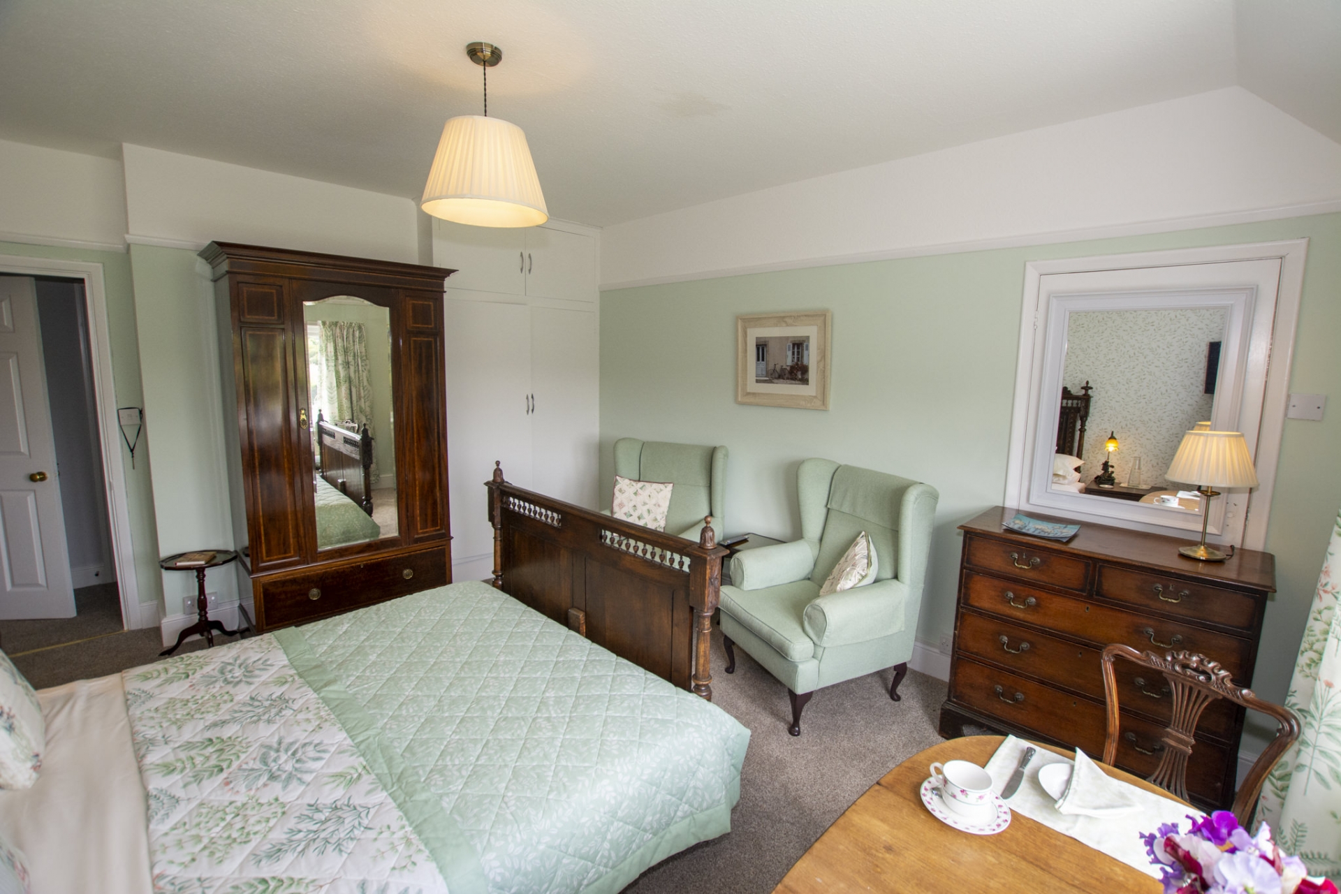 Gallery - Ford Farm House Bed & Breakfast - Isle of Wight Holidays
